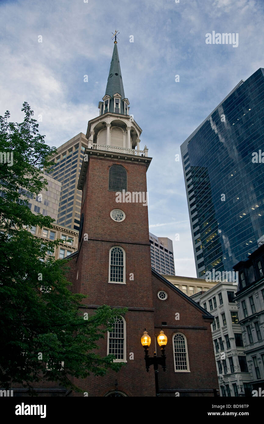 Boston founded hi-res stock photography and images - Alamy
