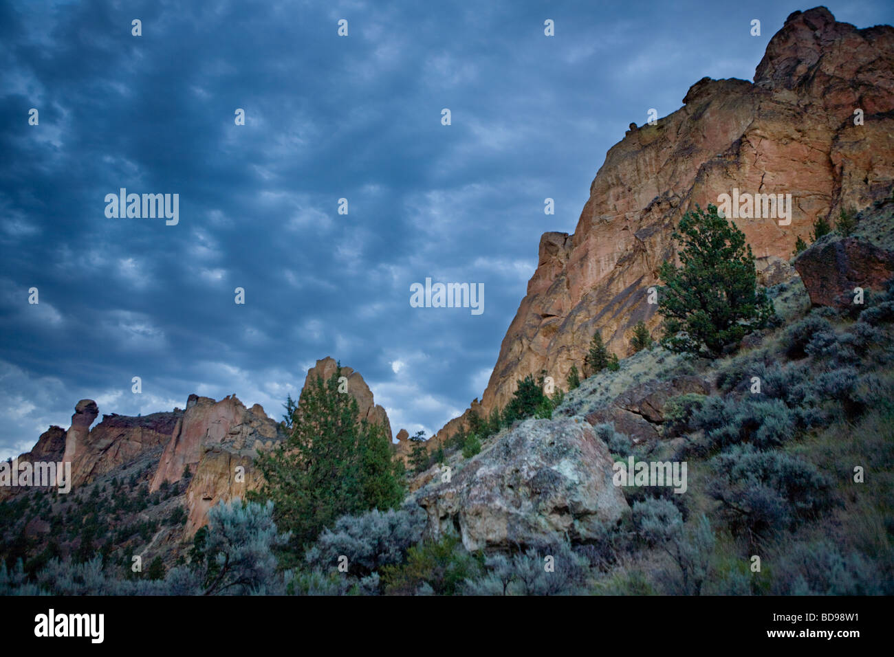 Smith Rock State Park Monkey Face at left near Redmond Oregon Stock ...