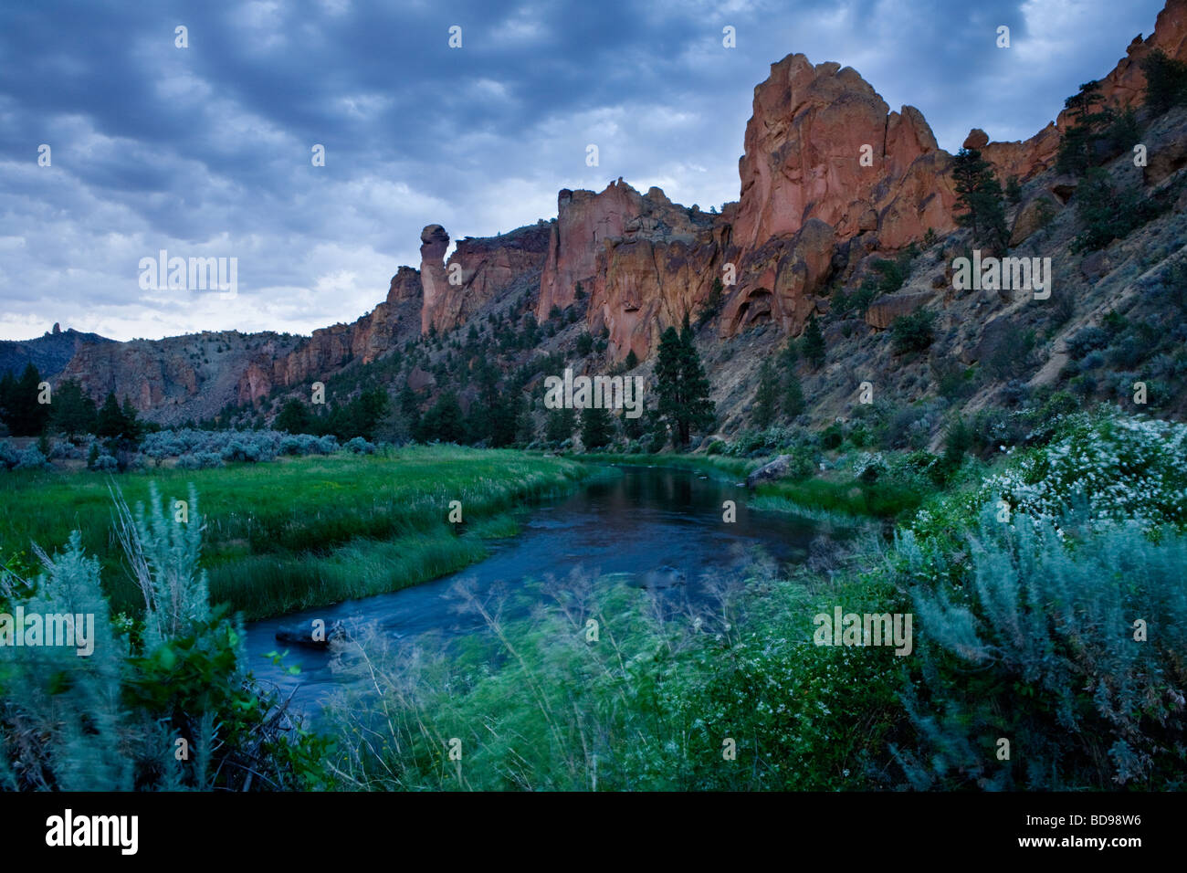 Smith Rock State Park Monkey Face at left near Redmond Oregon Stock ...