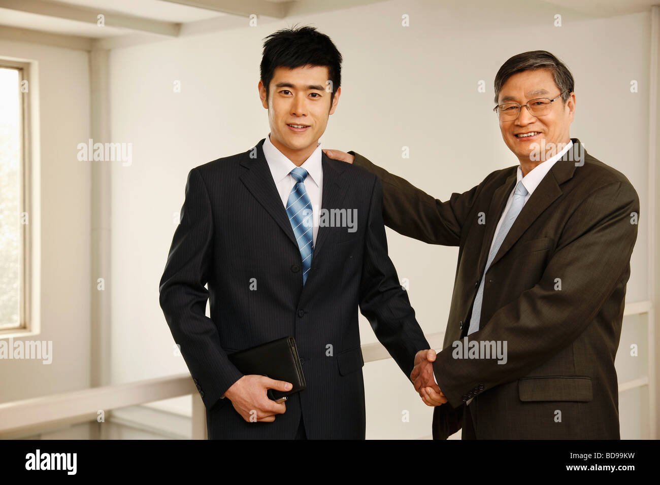 Chinese business people Stock Photo - Alamy