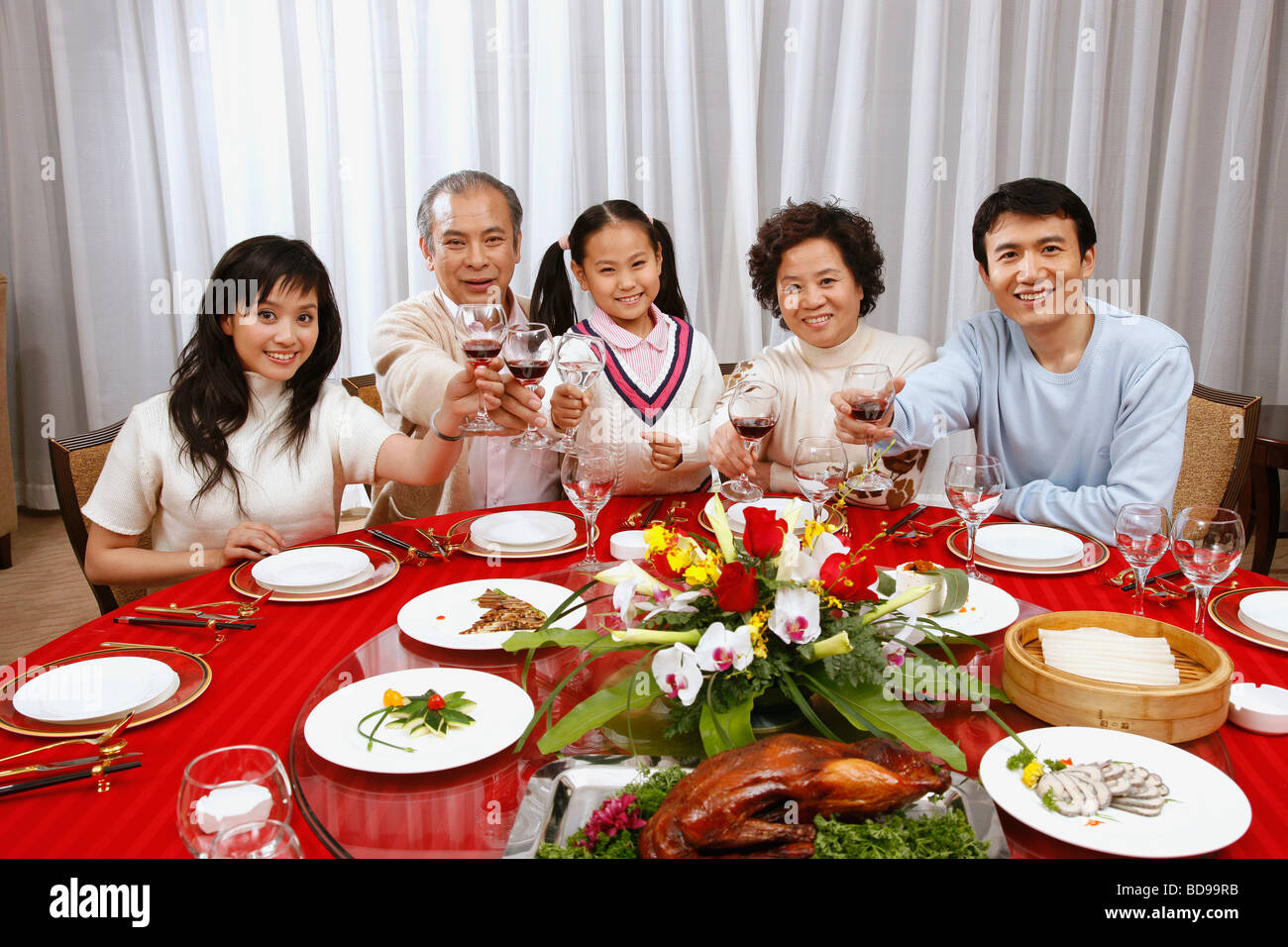 Chinese Family Gathering 3+ Thousand Chinese Family Reunion Dinner