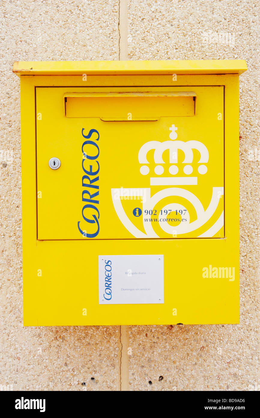 Spain postal service correos hi-res stock photography and images - Alamy