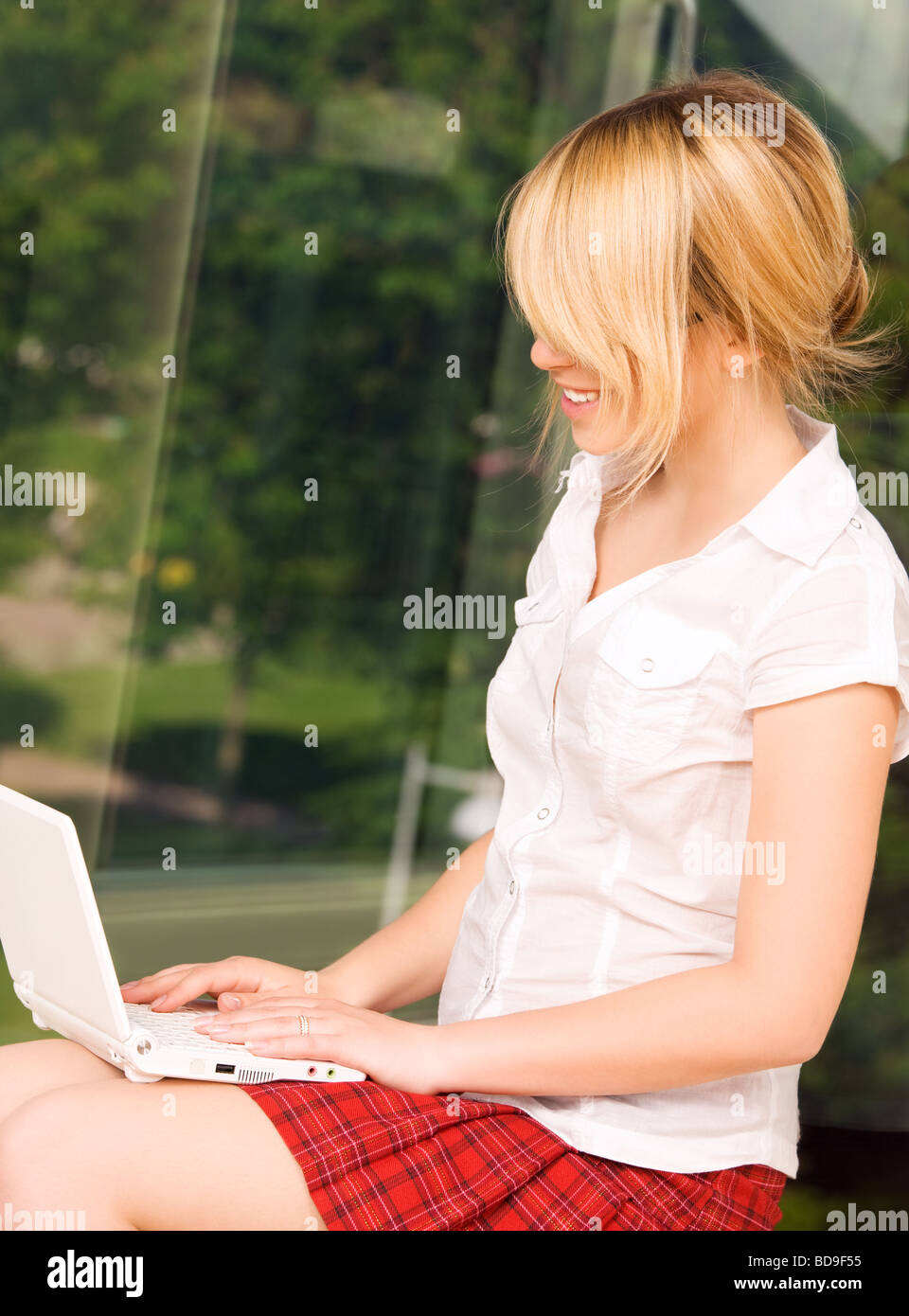 picture of office girl with laptop computer Stock Photo - Alamy
