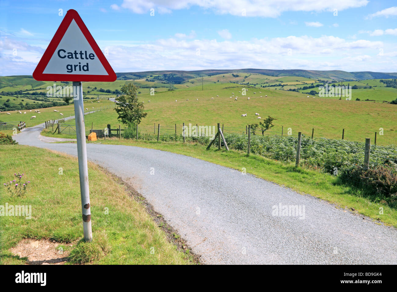 Cattle grid warning sign hi-res stock photography and images - Alamy