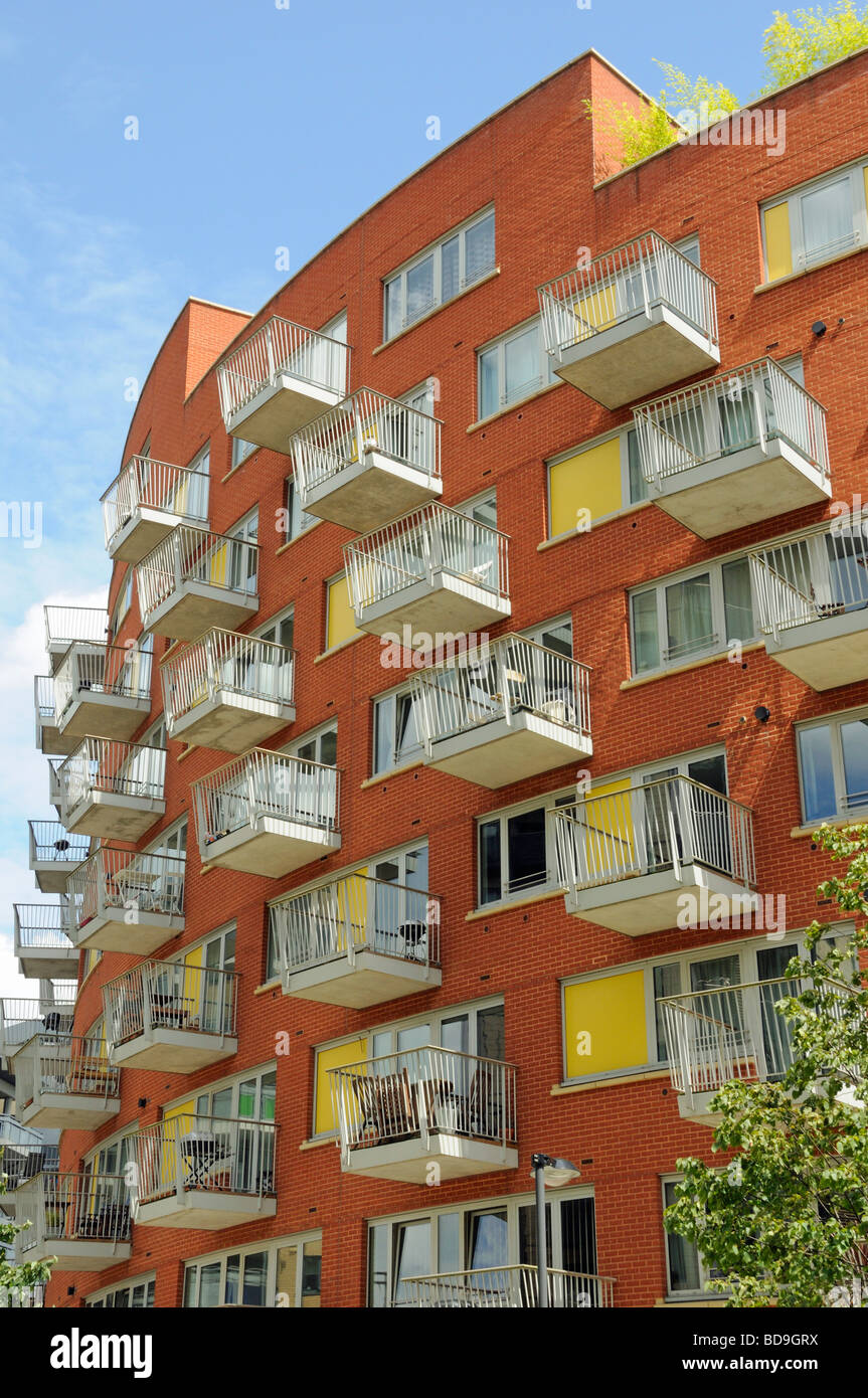 Modern homes london hi-res stock photography and images - Alamy