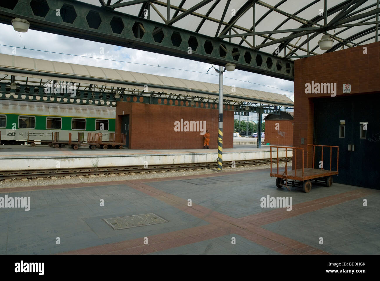 Prague railway station hi-res stock photography and images - Alamy