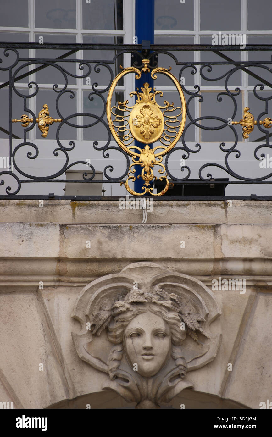 Mascaron bordeaux hi-res stock photography and images - Alamy