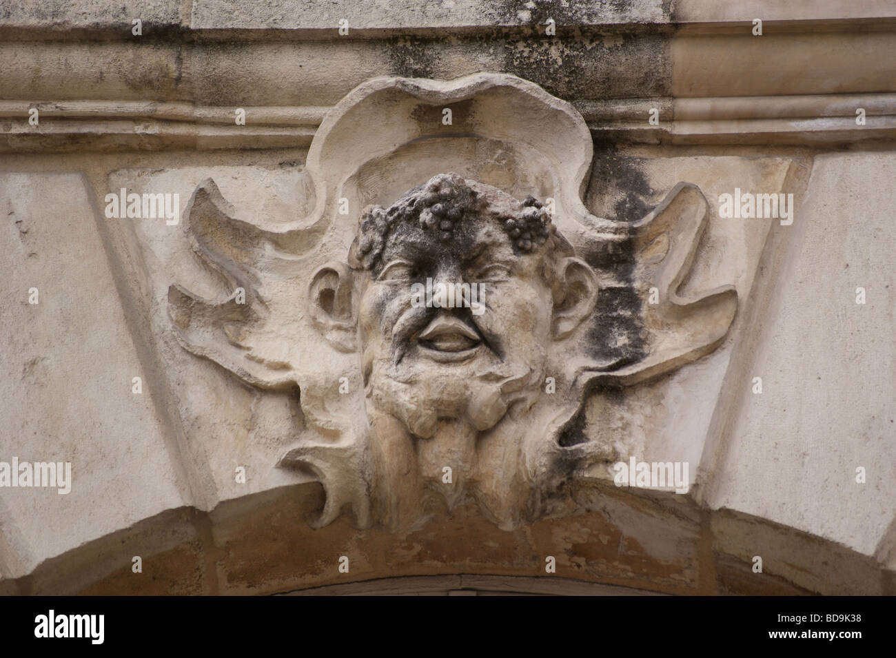 Mascaron grotesque hi-res stock photography and images - Alamy