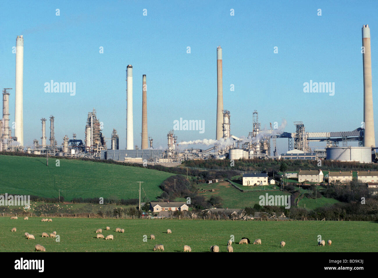 Texaco Chevron oil refinery and the tiny hamlet of Roscrowther near ...