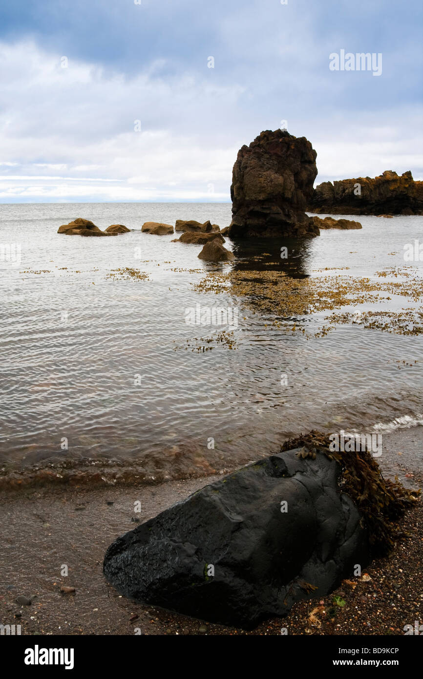 Dunure beach hi-res stock photography and images - Alamy