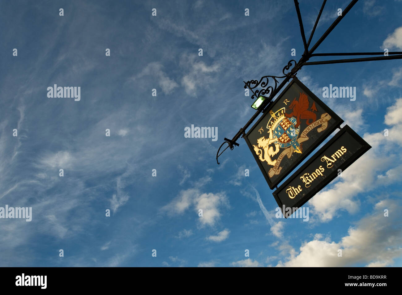 Traditional Hanging Pub Signs High Resolution Stock Photography and ...