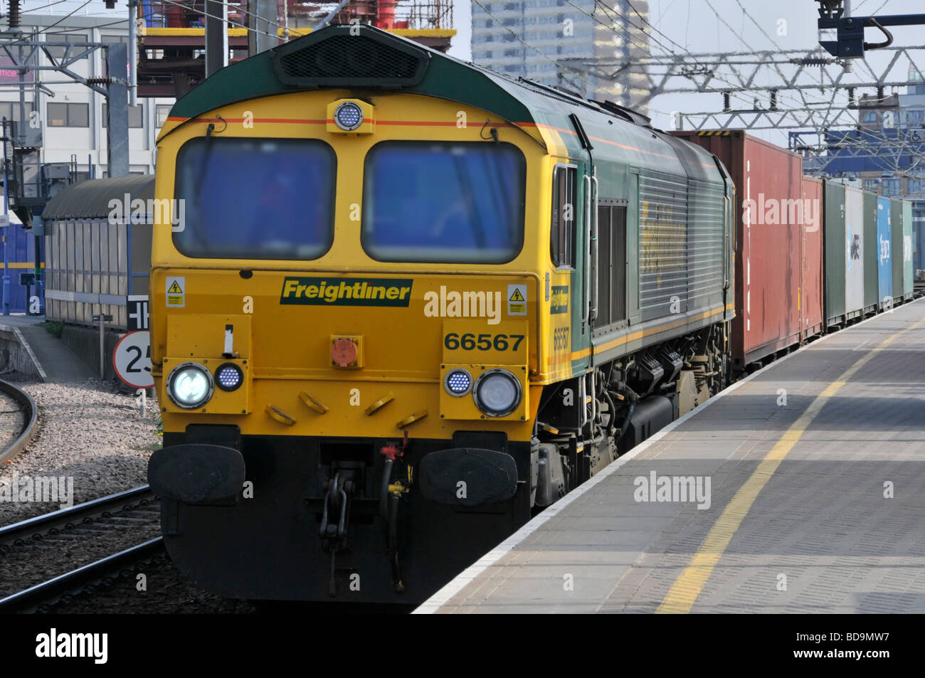 English goods locomotive hi-res stock photography and images - Alamy