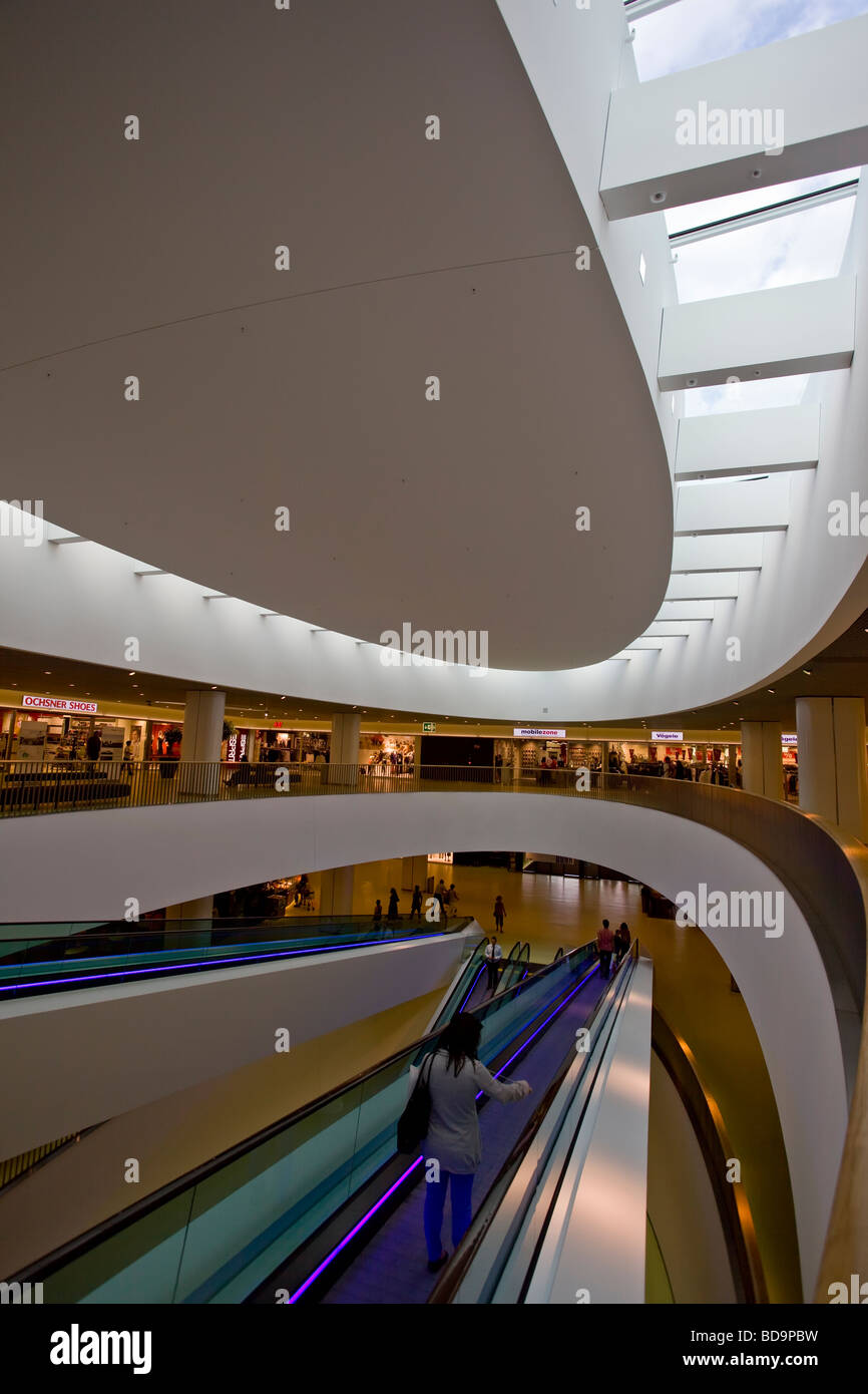 Modern design shopping centre hi-res stock photography and images - Alamy