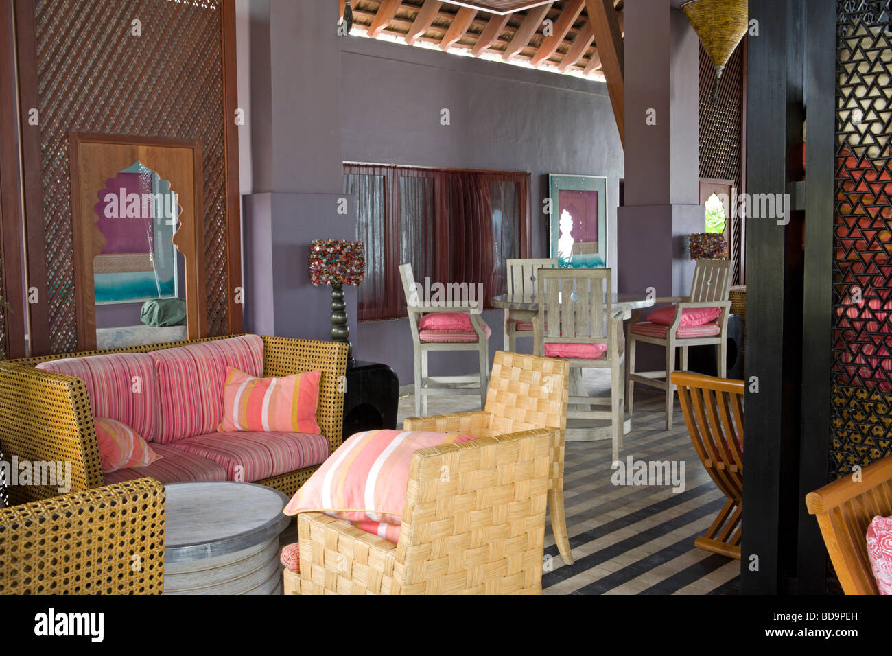 Rhu Bar interior, Four Seasons Resort Langkawi Stock Photo - Alamy
