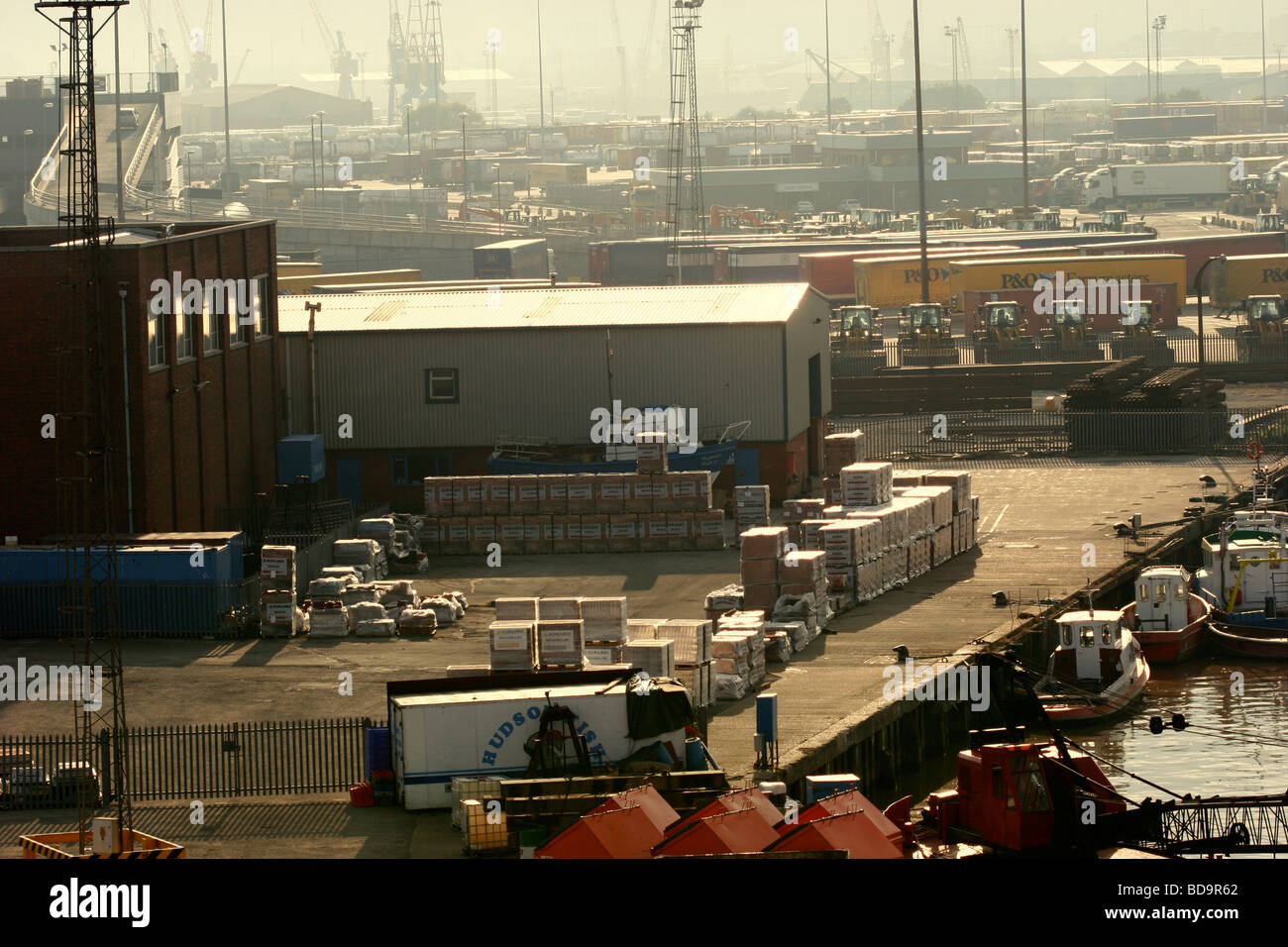 Car ferry from hull hi-res stock photography and images - Alamy