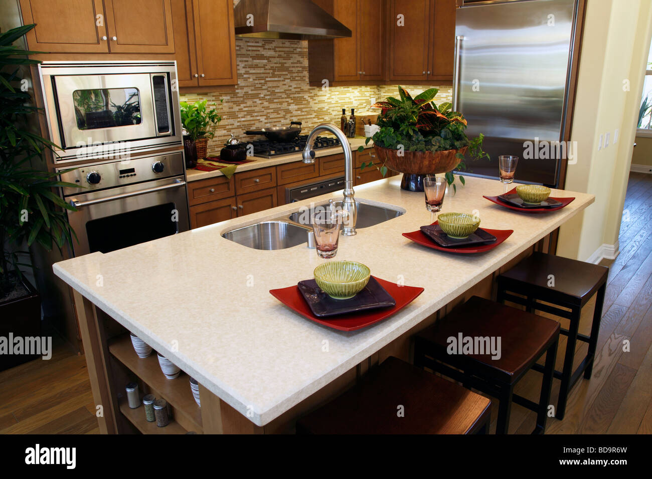 Luxury home kitchen Stock Photo - Alamy