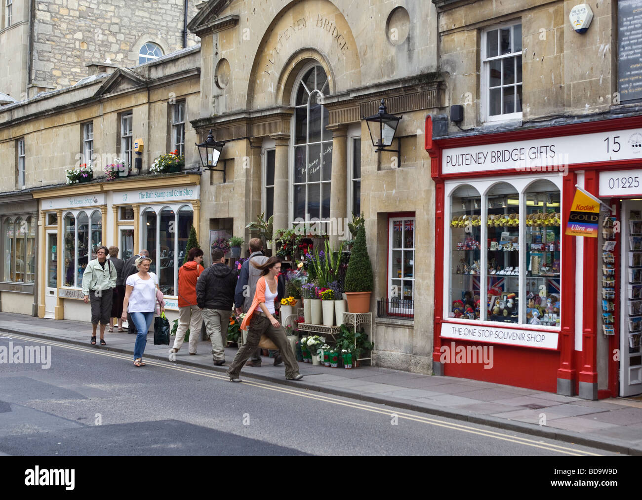 Flower Shop on Pulteney Bridge Bath Stock Photo - Alamy
