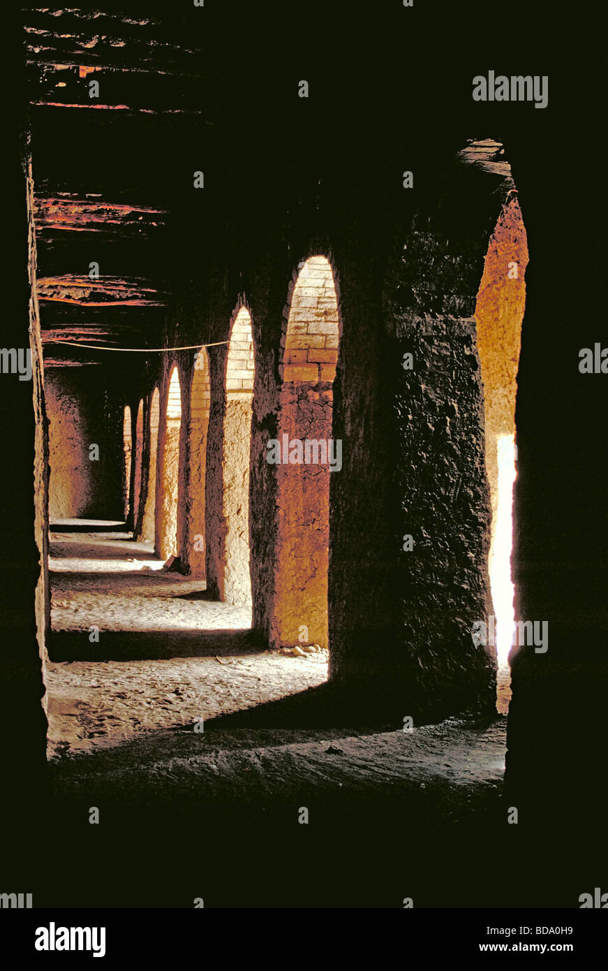 Elk114 8120 Mali Tombouctou Timbuktu Djinguereber Mosque 1325 AD Stock ...