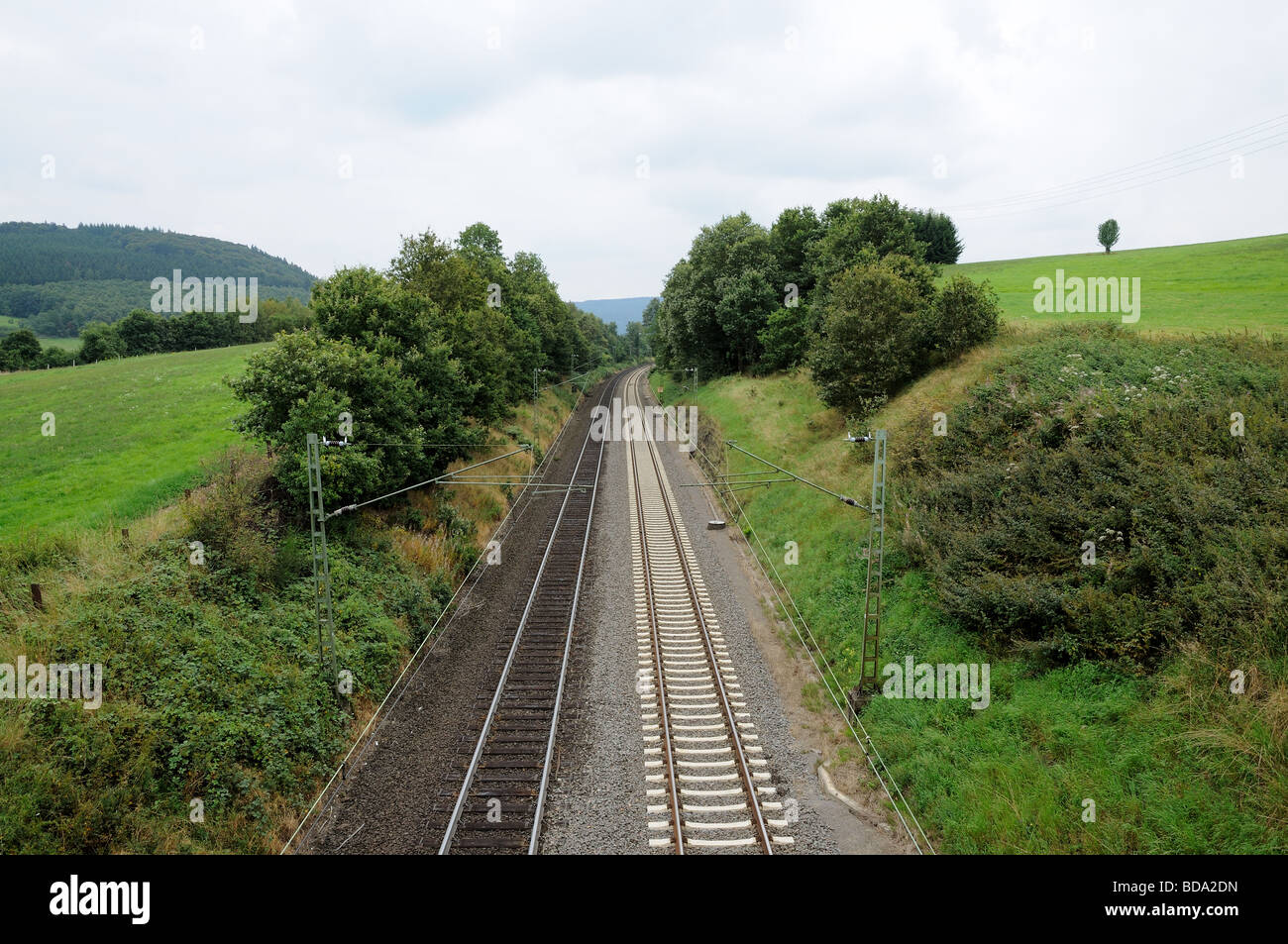 Horizontal railroad track hi-res stock photography and images - Alamy