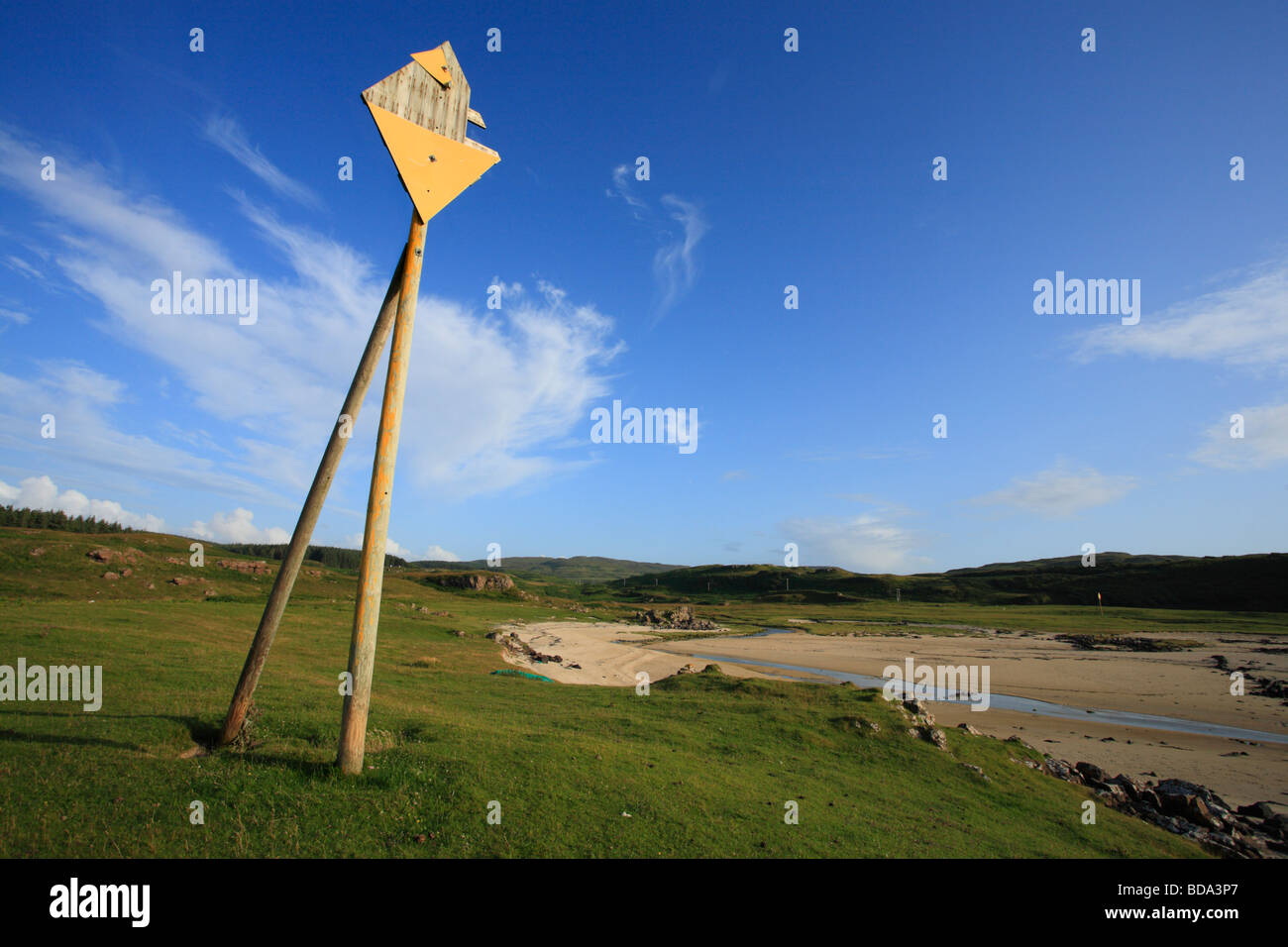 Cable warning sign hi-res stock photography and images - Alamy
