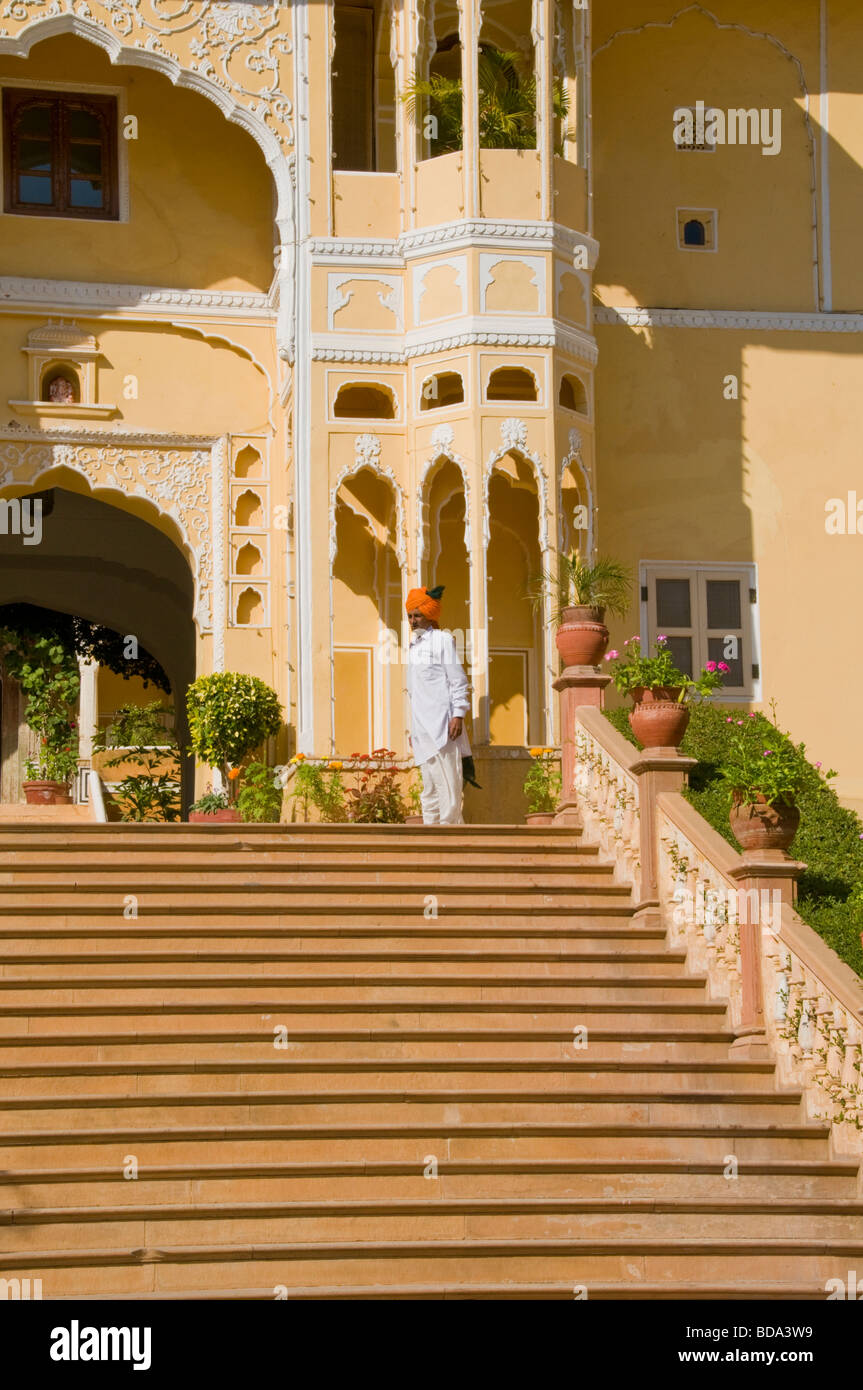 Indian palace hotel courtyards hi-res stock photography and images - Alamy