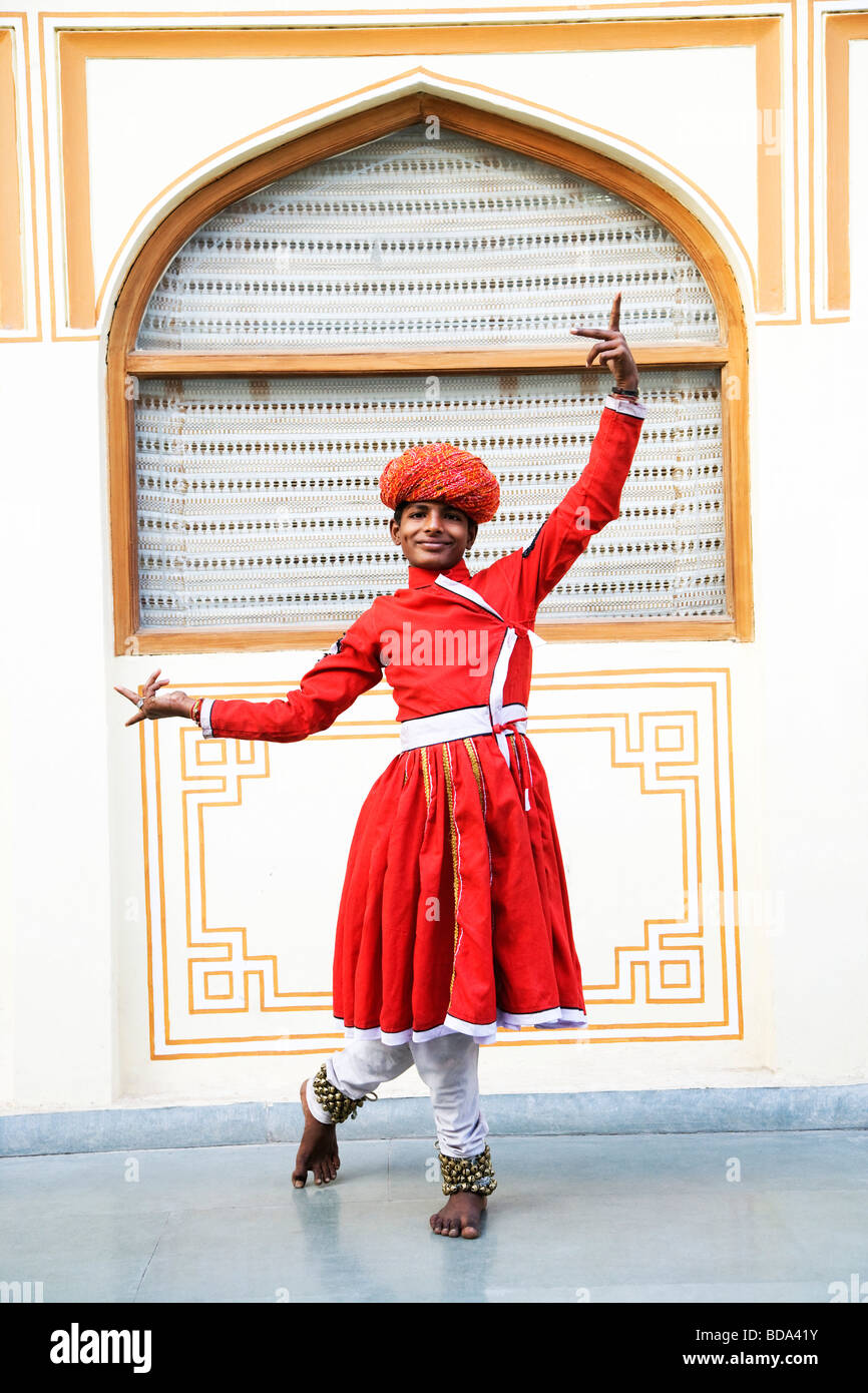 Folk dance jaipur hi-res stock photography and images - Alamy
