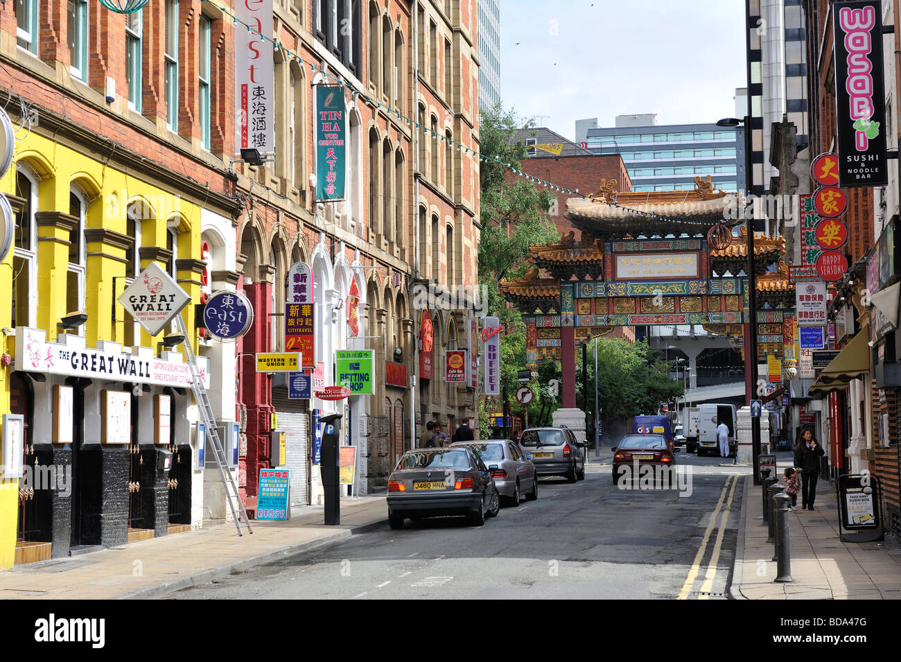The gate in Manchester's Chinatown Stock Photo - Alamy