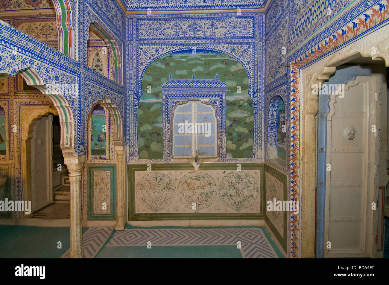 Shish mahal jali screens hi-res stock photography and images - Alamy