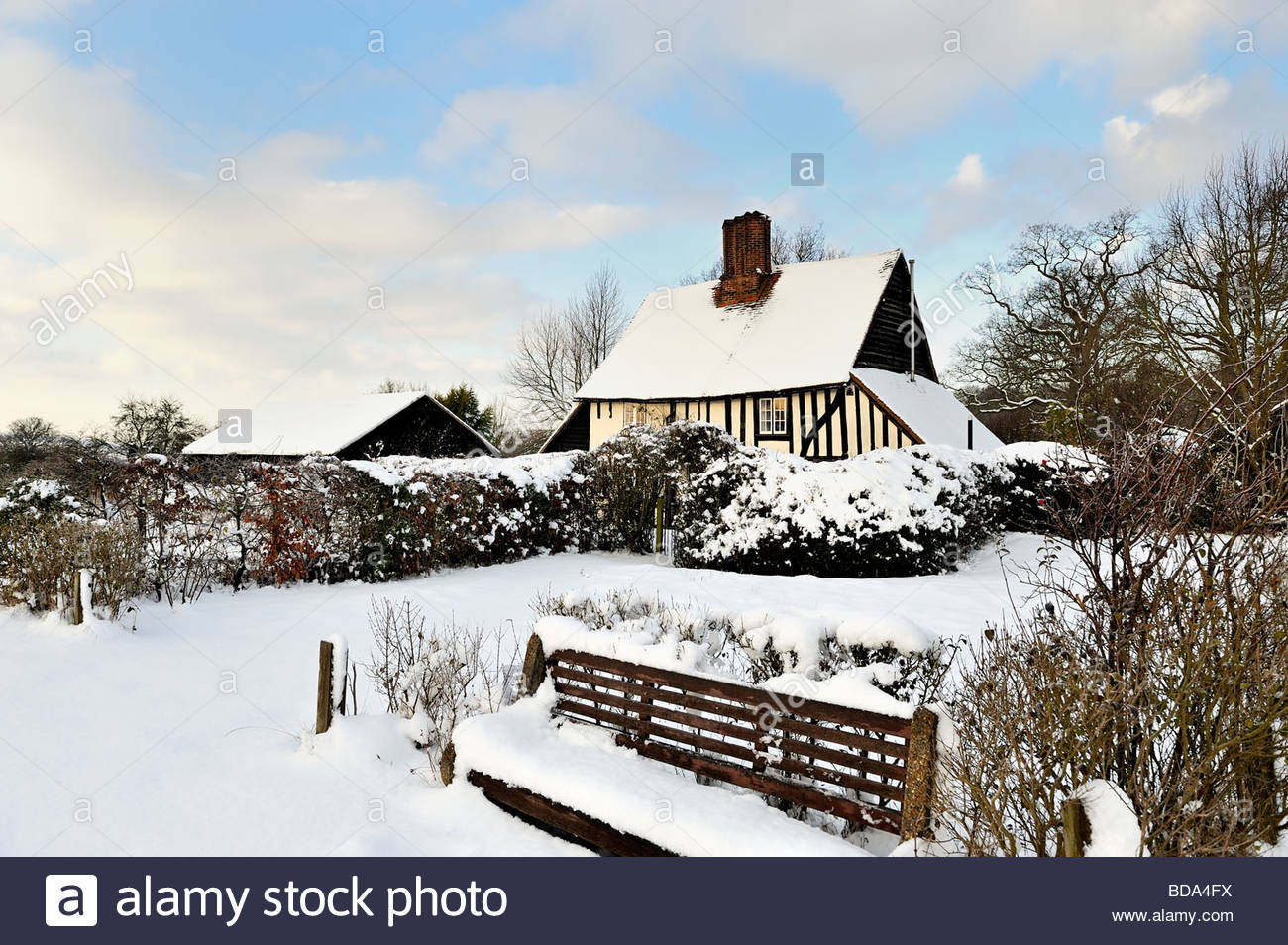 Snowy Scene With Cottage Stock Photos & Snowy Scene With Cottage Stock ...