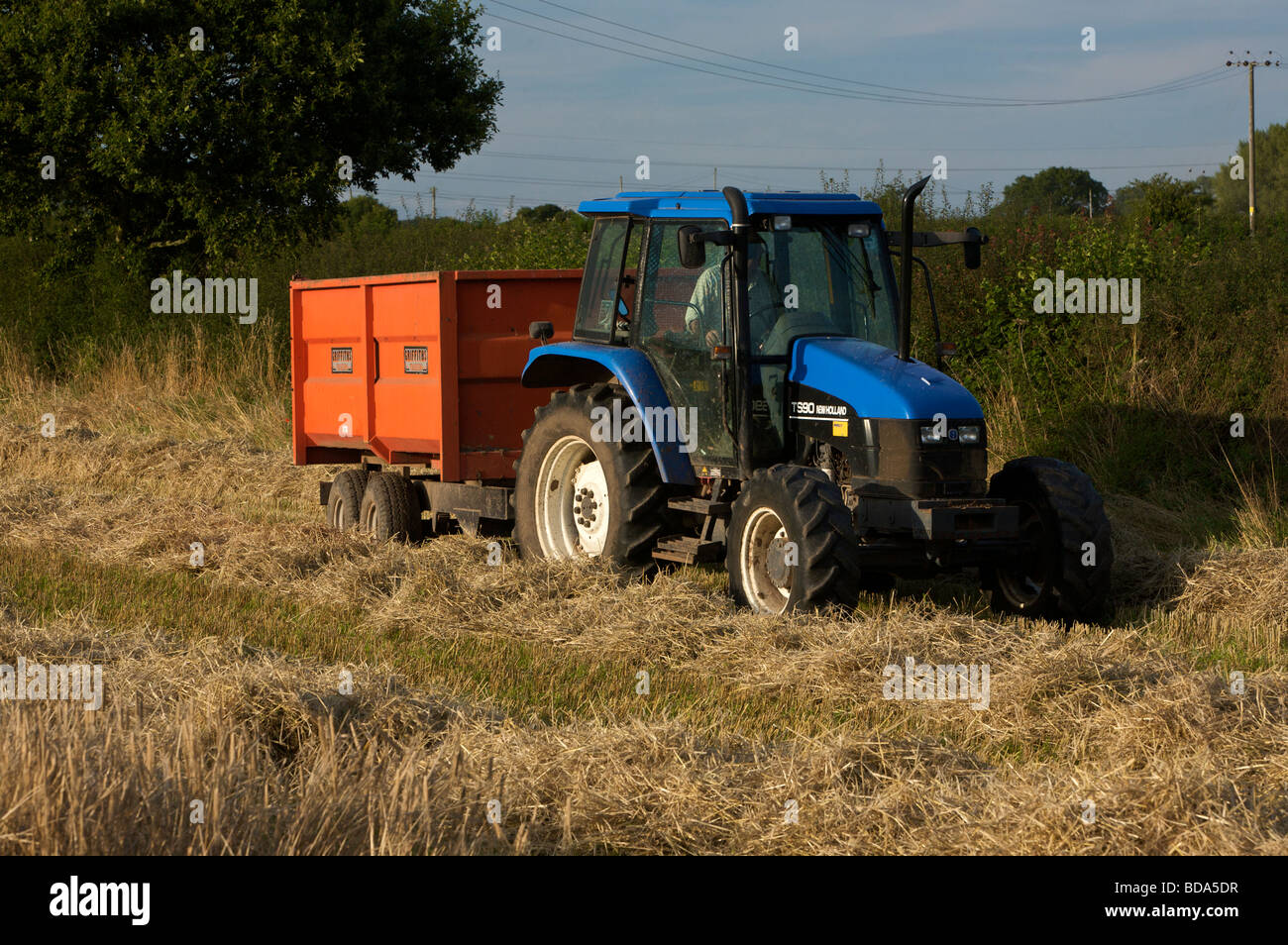 New Holland TS90 4WD Tractor Stock Photo - Alamy