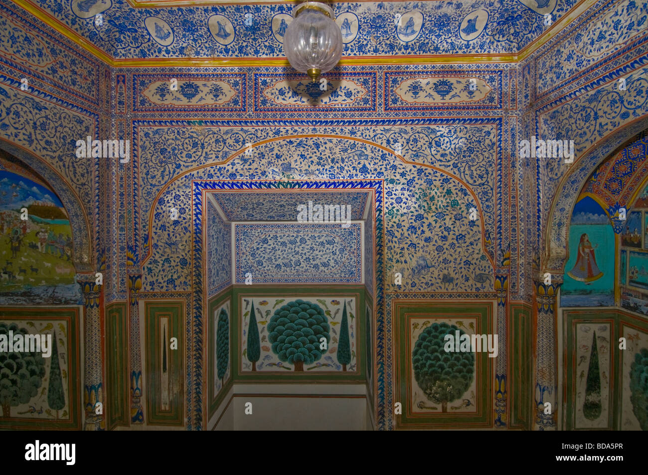 Indian hotels hall hi-res stock photography and images - Alamy