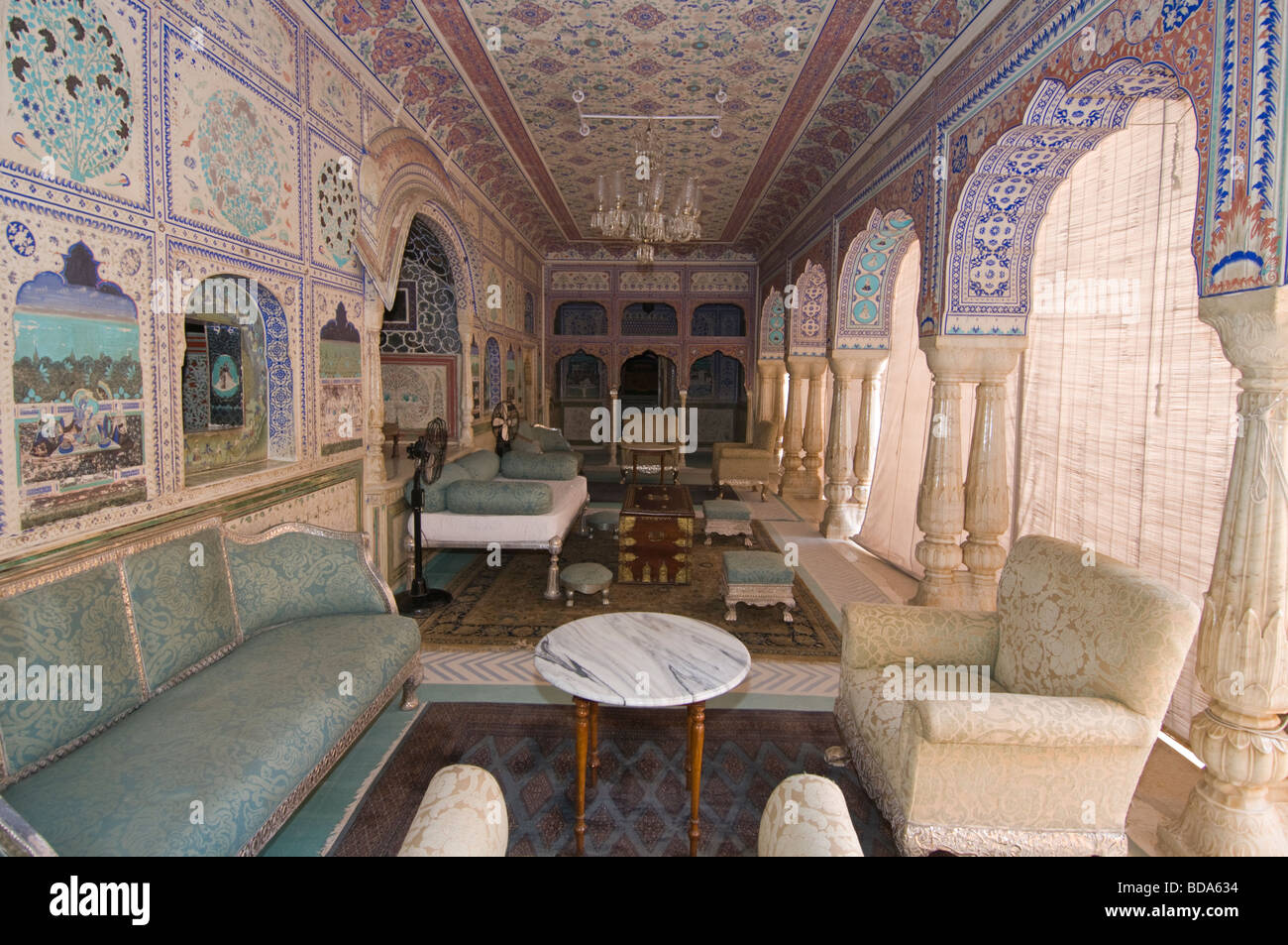Shish mahal jali screens hi-res stock photography and images - Alamy