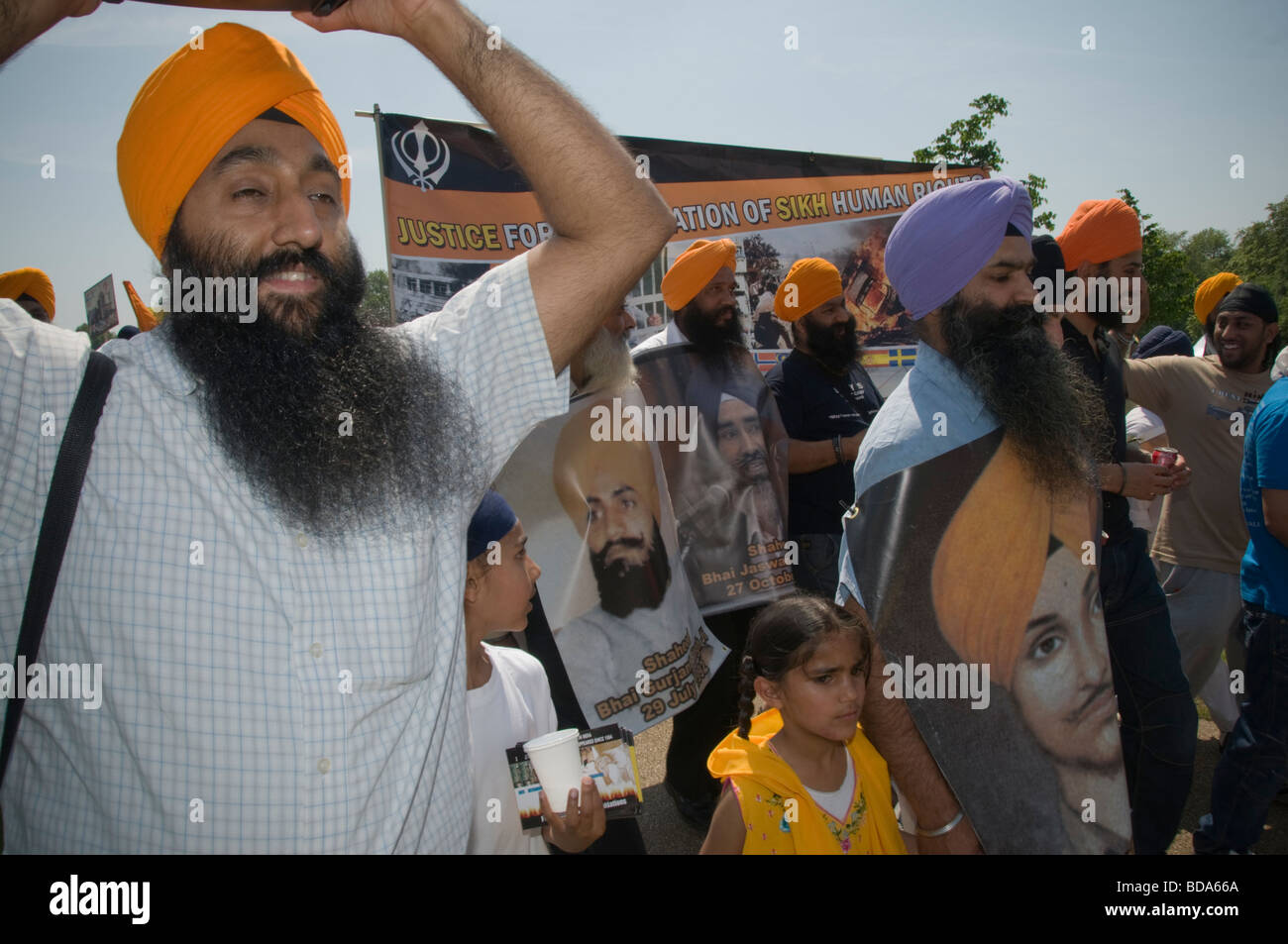 1984 golden temple massacre hi-res stock photography and images - Alamy