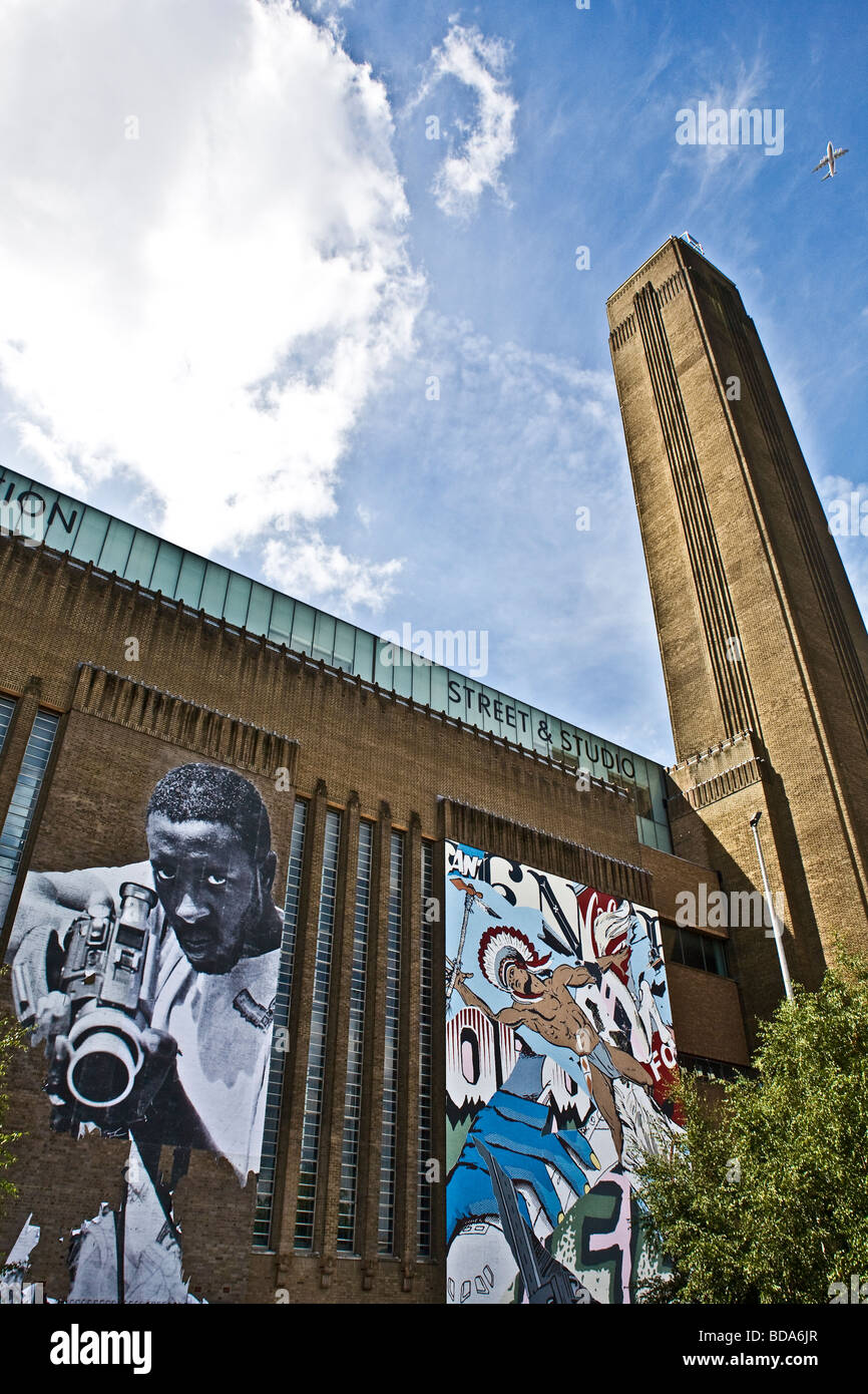 London Bankside Tate Modern July 2OO8 Stock Photo - Alamy