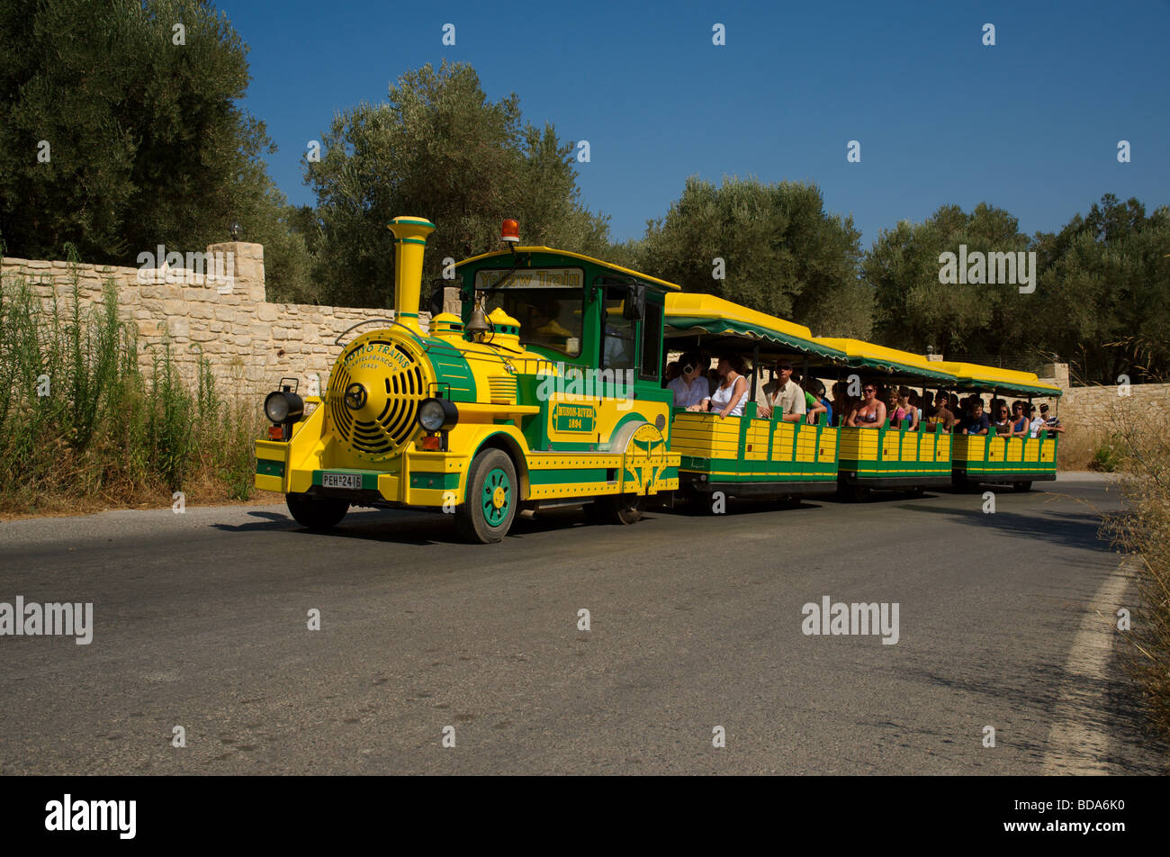 The yellow train hi-res stock photography and images - Alamy