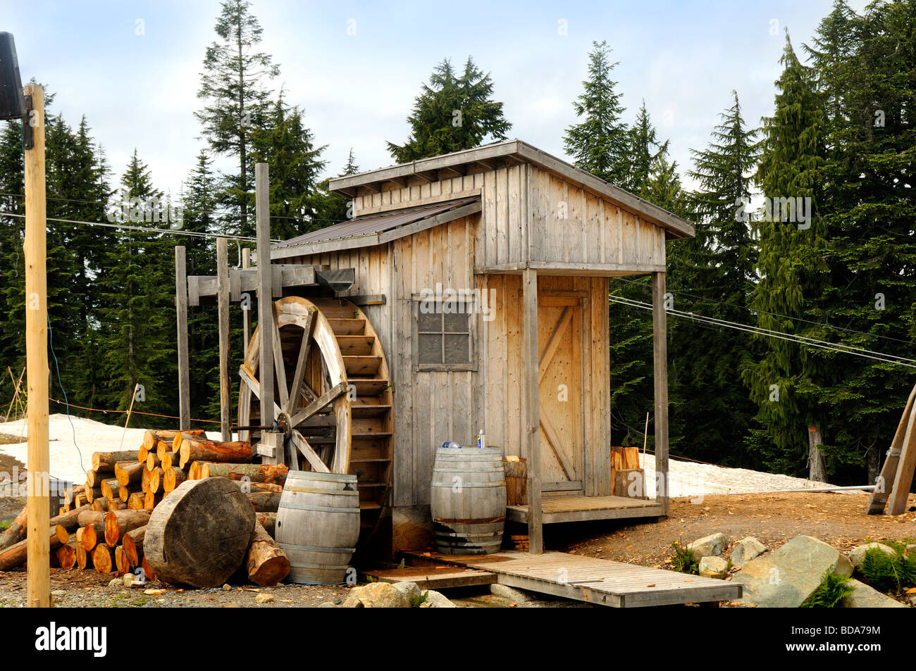 Lumberjack logging demonstration on Grouse Mountain in Vancouver in ...