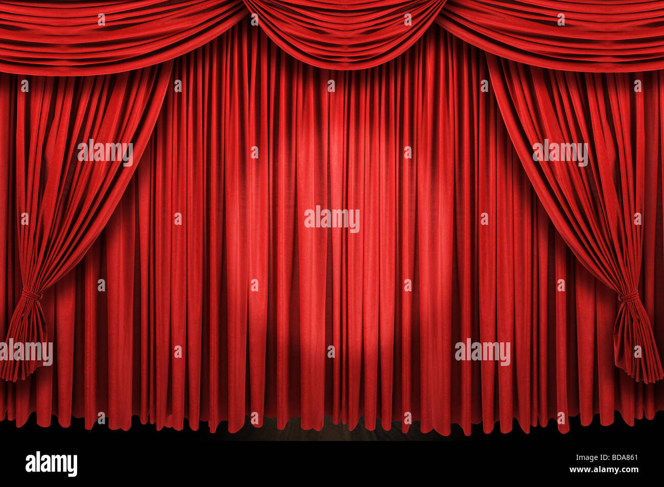Stage curtain drapes hi-res stock photography and images - Alamy