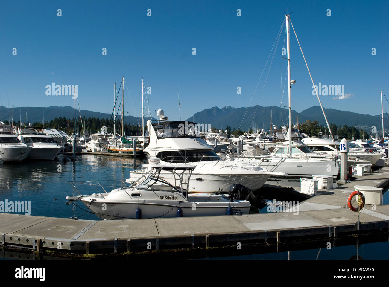 Burrard inlet and harbour hi-res stock photography and images - Alamy