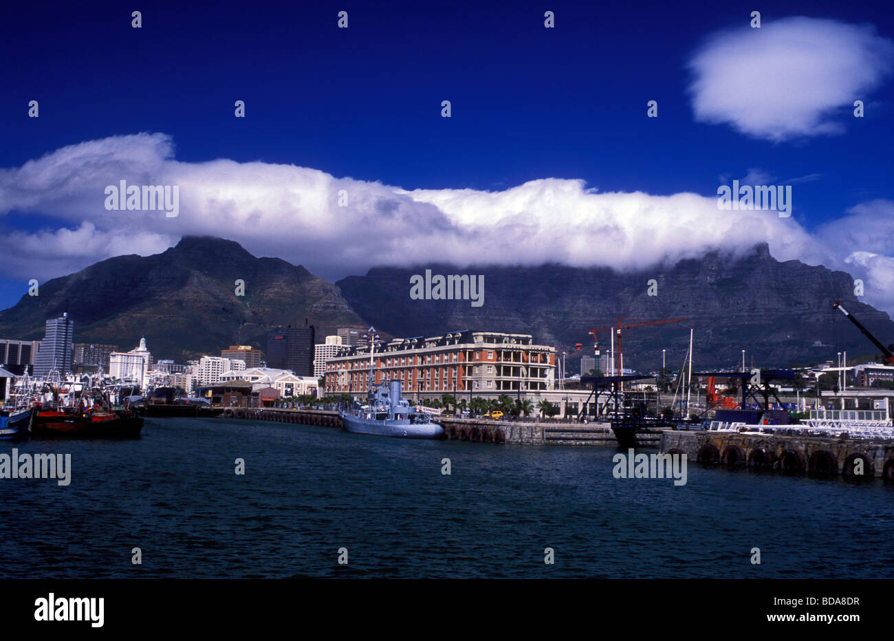 The Cape Grace hotel in the Victoria and Alfred Dock / V & A Waterfront ...