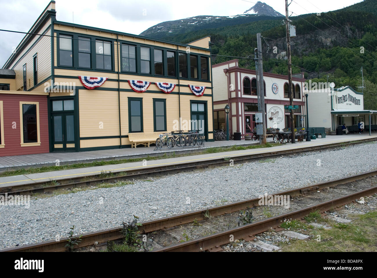 Alaska railroad station hi-res stock photography and images - Alamy
