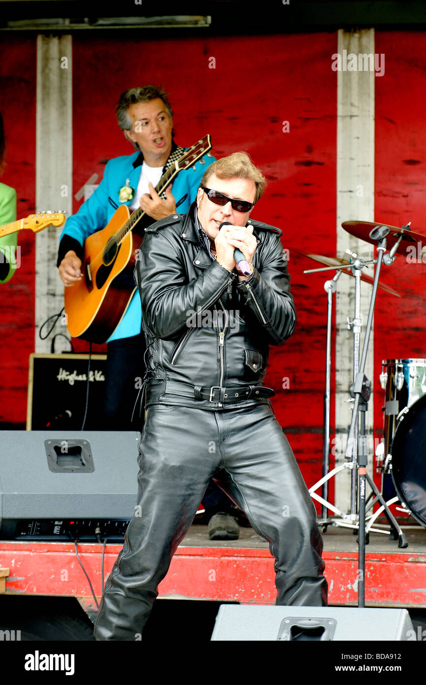 Rock and Roll singer at the St Margaret's fair, England Stock Photo - Alamy