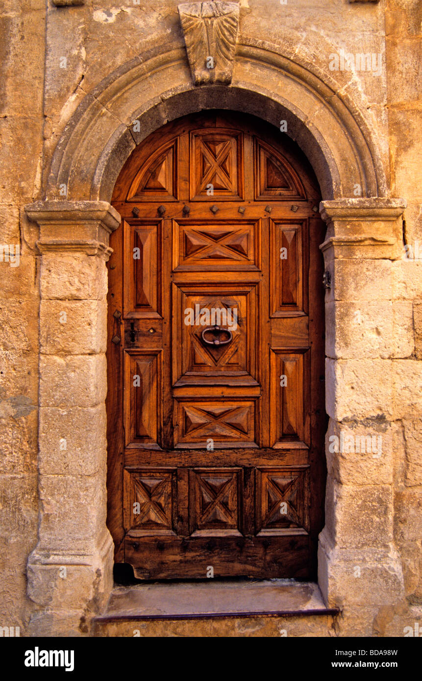 Unusual doors hi-res stock photography and images - Alamy