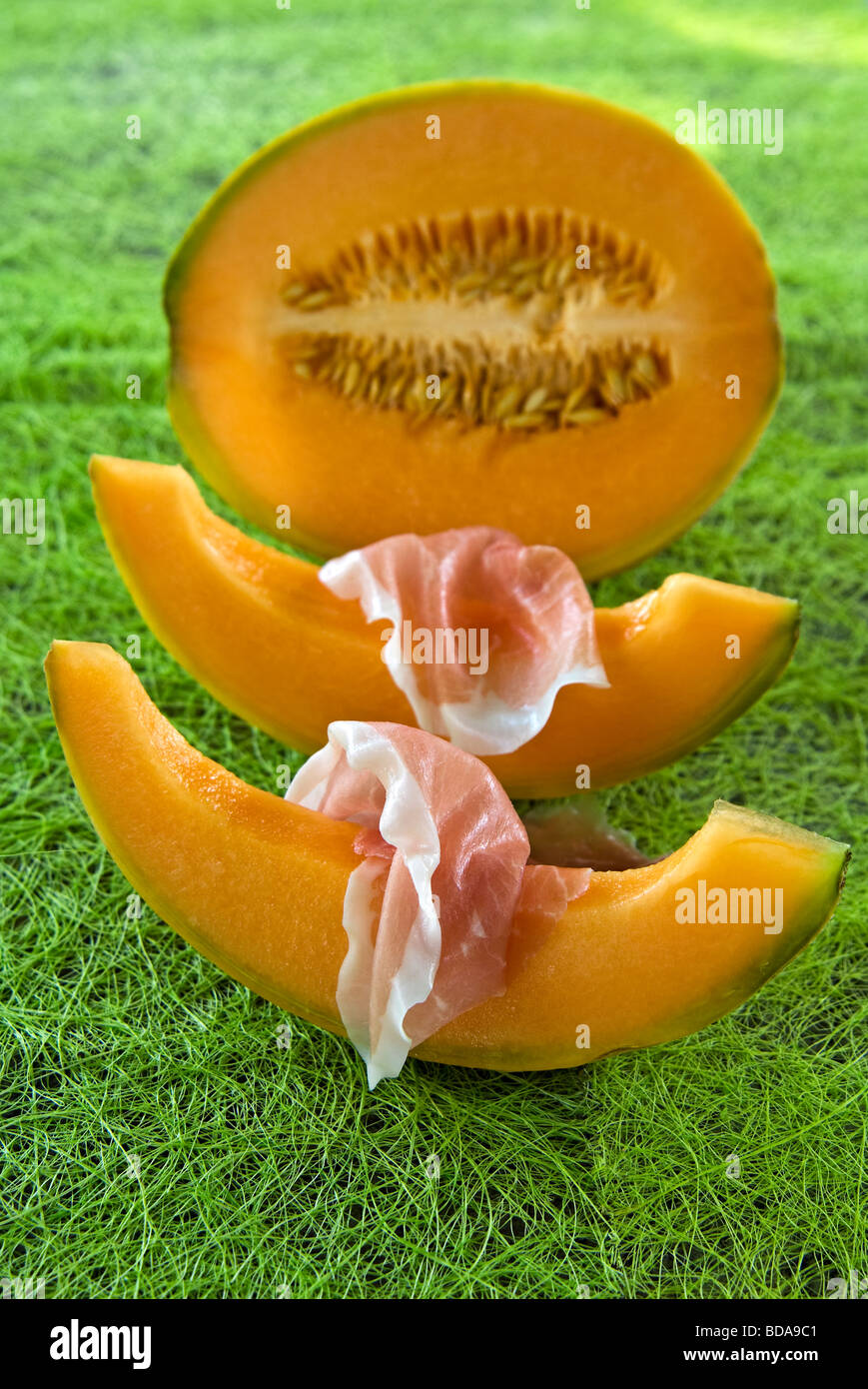 melon and ham, prosciutto and melon, italian gastronomy Stock Photo - Alamy