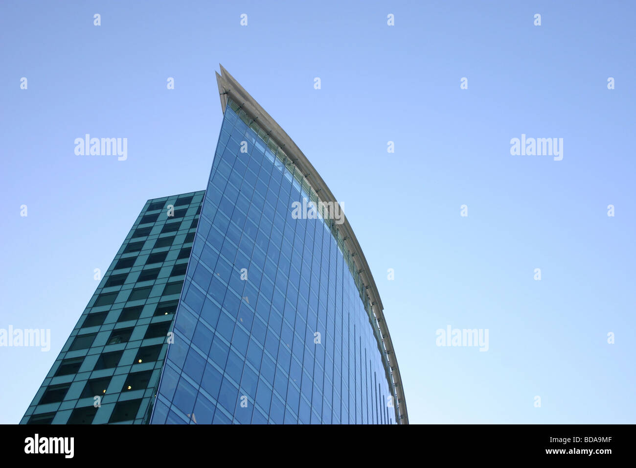 Sail shaped building hi-res stock photography and images - Alamy