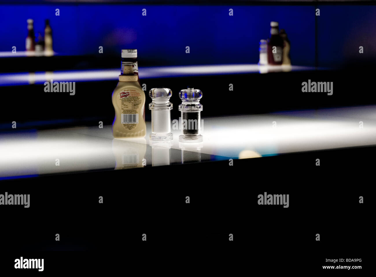 Science museum cafe hi-res stock photography and images - Alamy