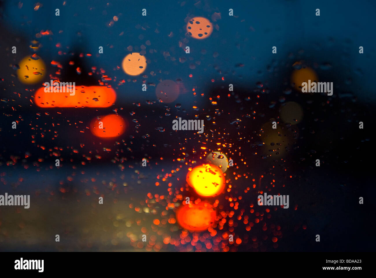 Red traffic lights hi-res stock photography and images - Alamy
