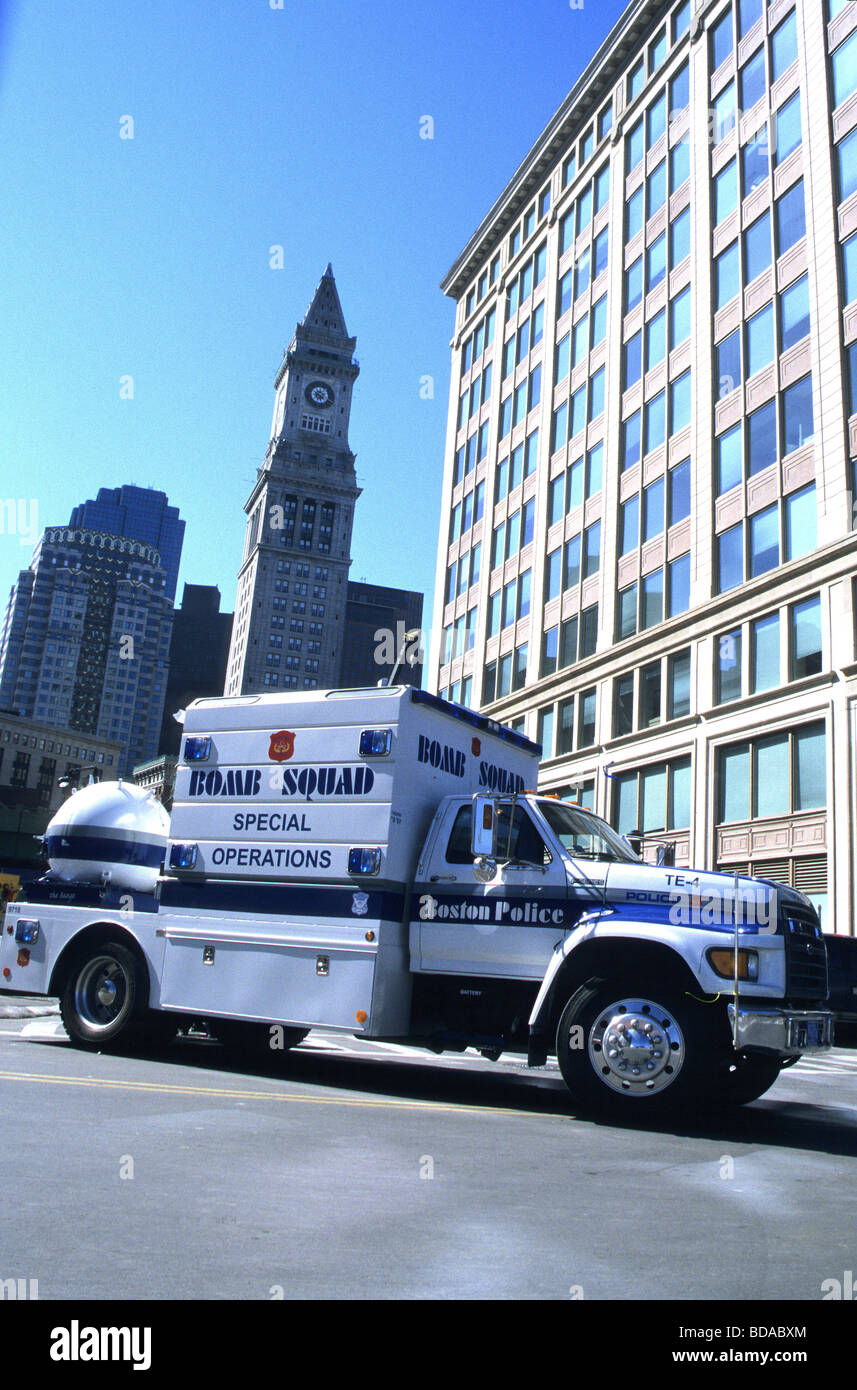 Boston bomb police hi-res stock photography and images - Alamy