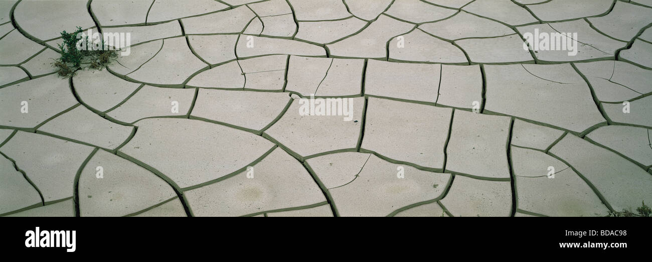 Qaidam basin landscape hi-res stock photography and images - Alamy