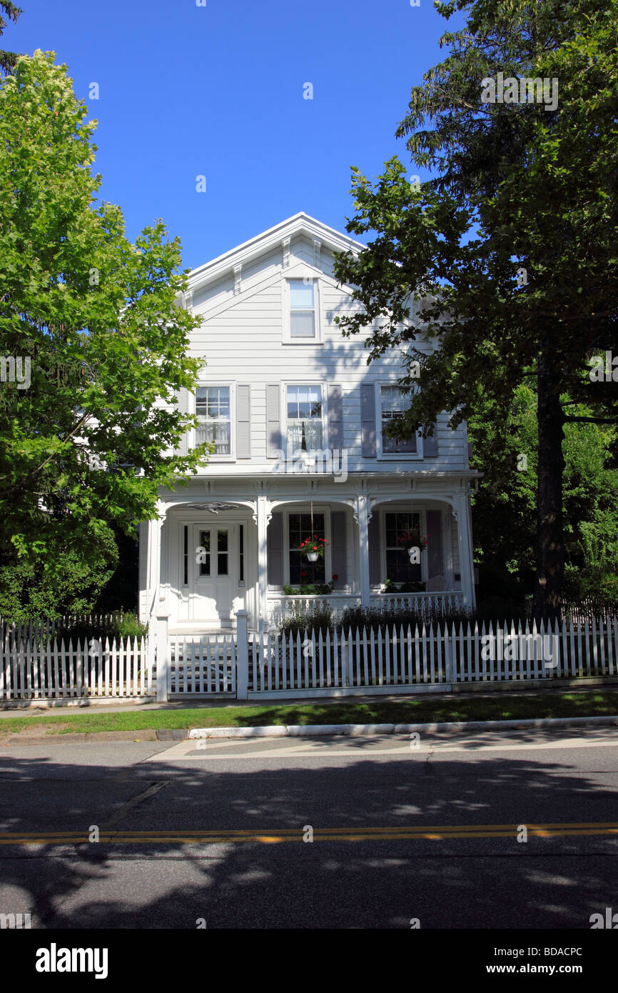 Classic american architecture hi-res stock photography and images - Alamy