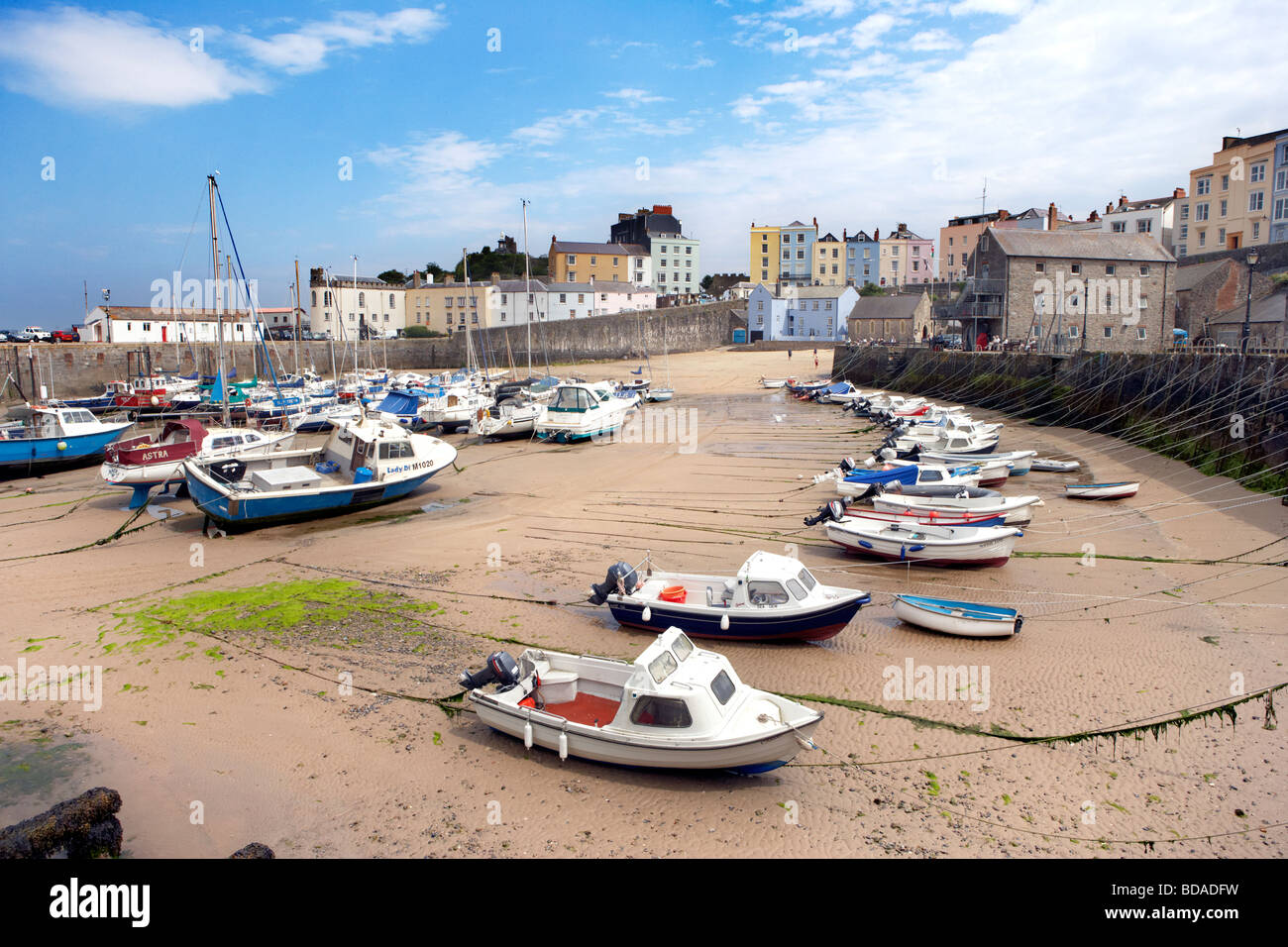 Port harbour township boat hi-res stock photography and images - Alamy